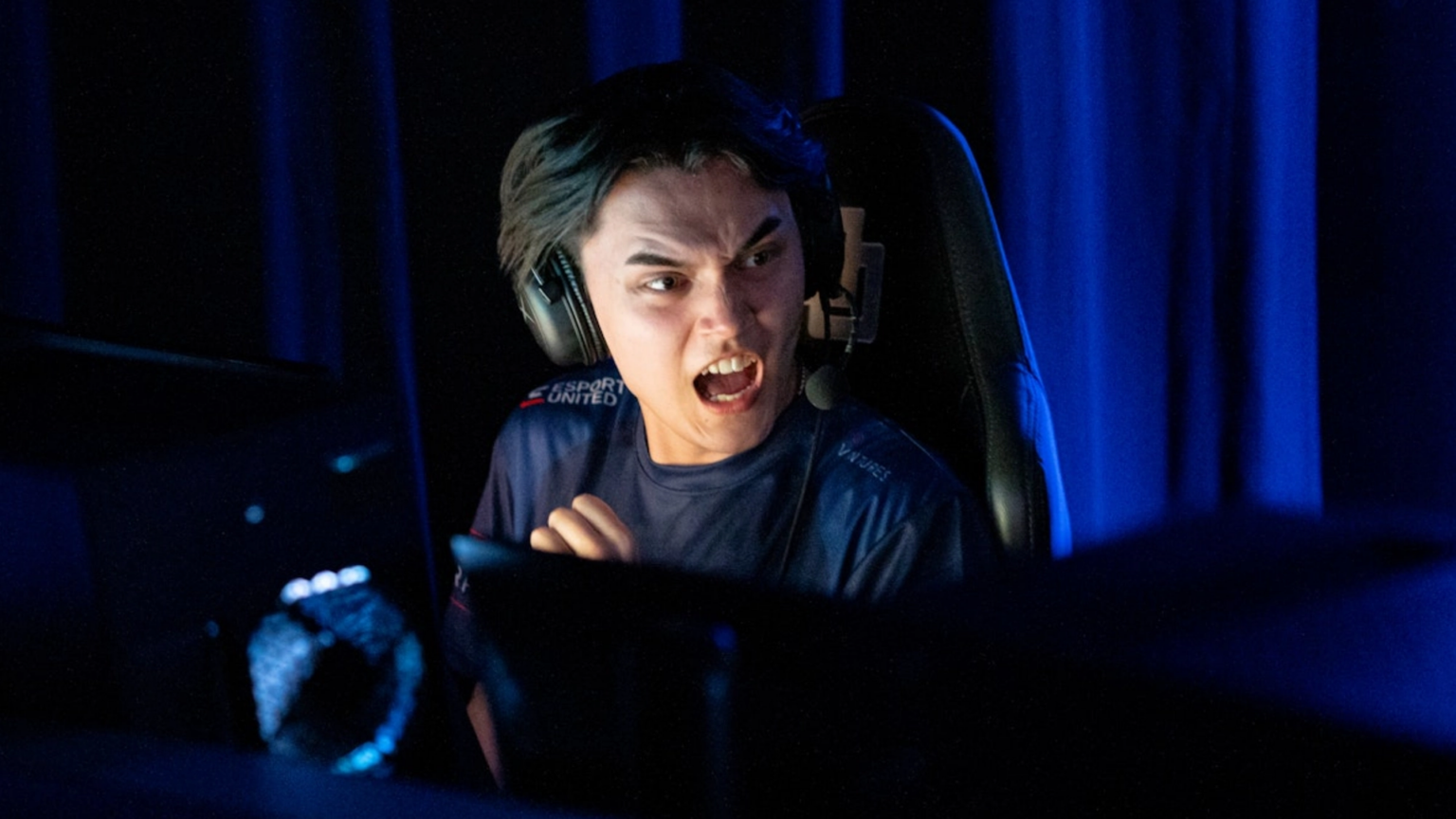 poiii Gets CS2 Kill Record Over donk – blix.gg